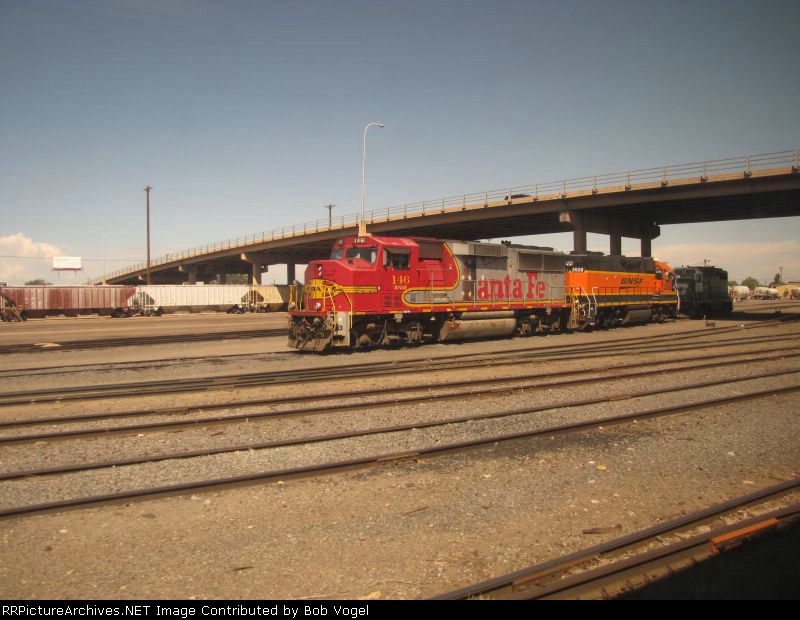 BNSF 146 and 2028